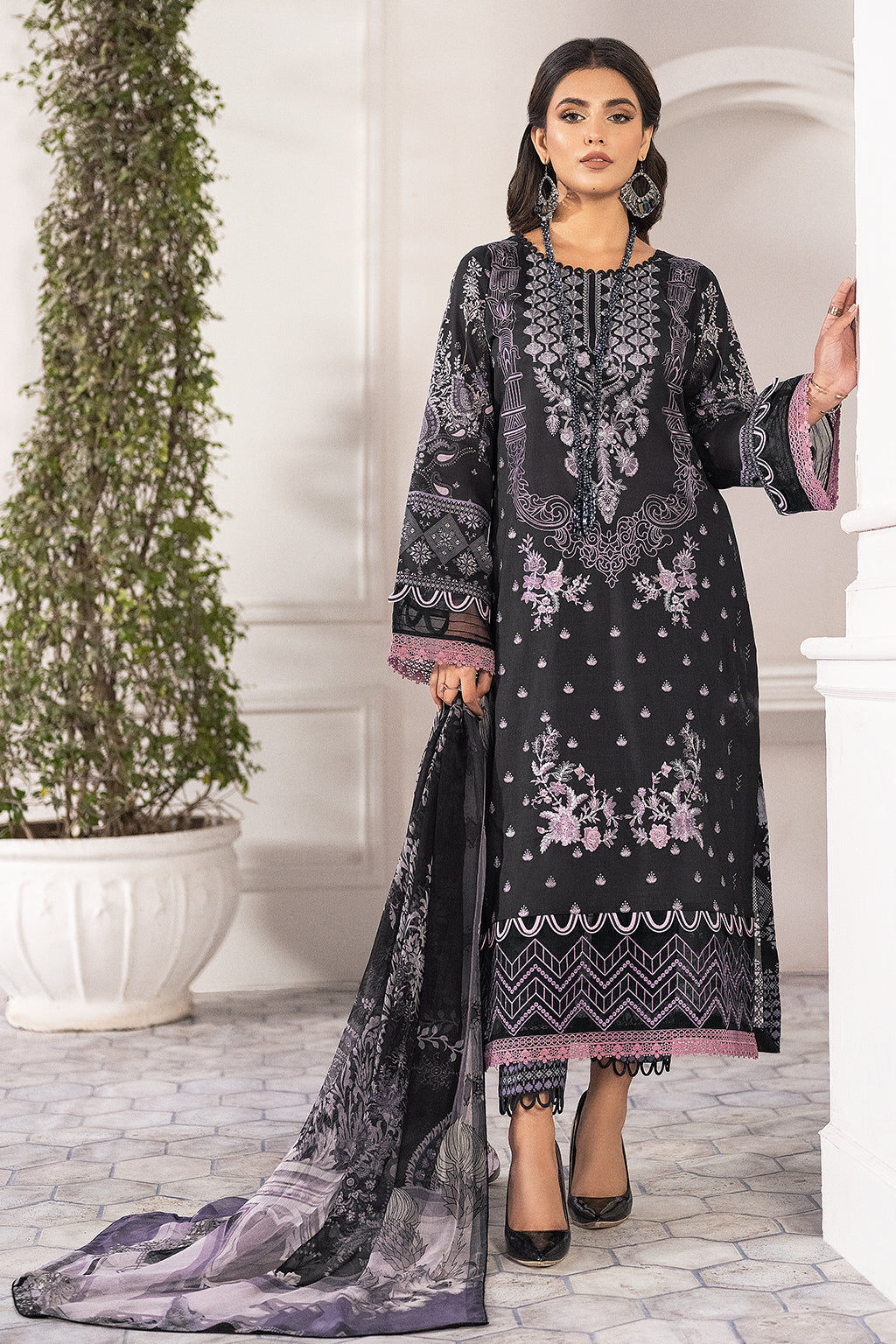 Mashaal Luxury Lawn Vol-06 – Ramsha